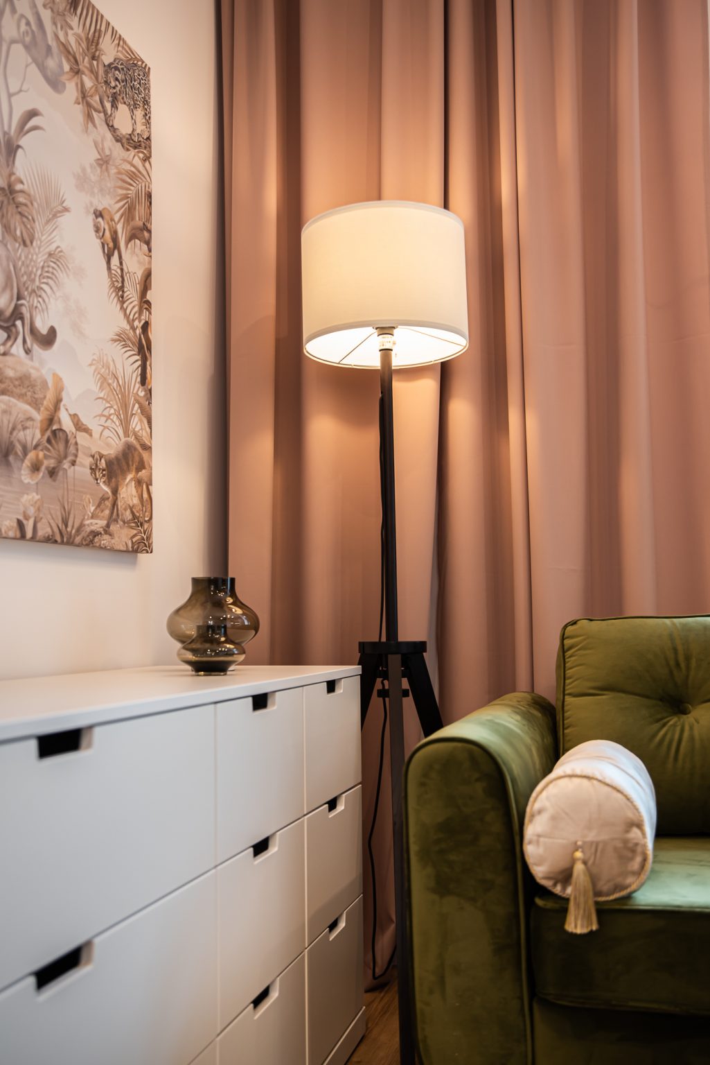 Earth Tone Interiors – A Trend We Love