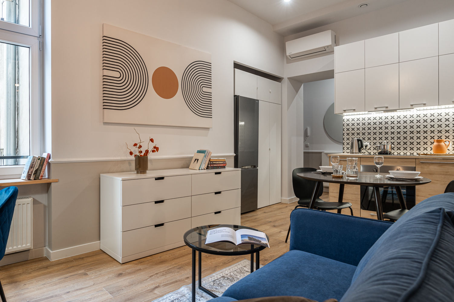 Home Staging An Apartment For Rent